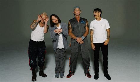Red Hot Chili Peppers Estrena El Vídeo De These Are The Ways El