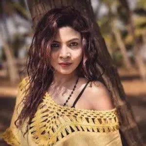 Mahi Kaur Wiki Web Series Height Weight Age Boyfriend Biography More Kulfiy Com