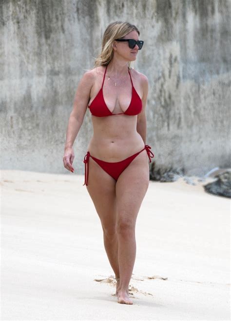 Alice Eve Star Trek Into Darkness Rscifibabes