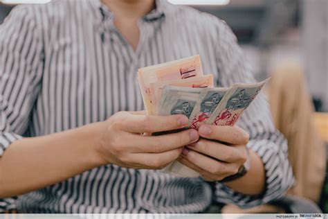 Singaporean Girl Warns Others With Tips On Lending Money