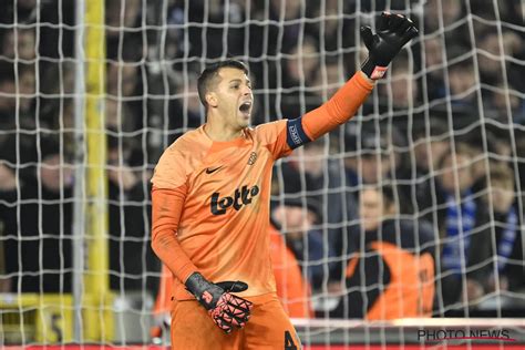 Moris Stoort Zich Aan Invalbeurt Homma Club Brugge Beetje Aan Het
