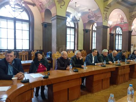 Грипна епидемия учениците ще учат онлайн Черноморски фар новини