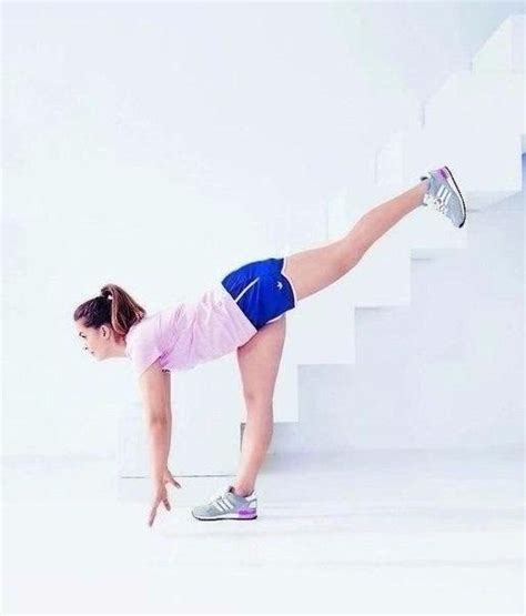 Упражнения для стройных ног 1 Плие Работают мышцы бедер ягодиц ИП поставь ноги ЙОГА