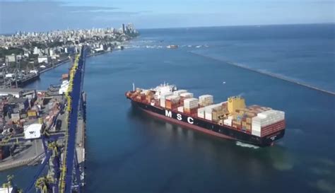 O Maior Navio Porta Contêiner Em Operação No Brasil Atraca Em Salvador