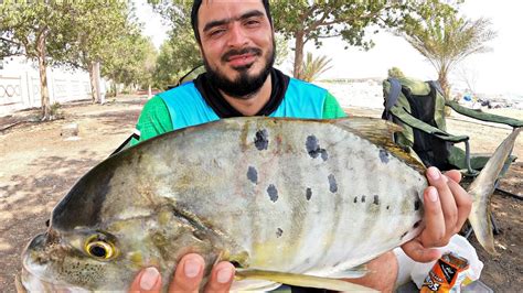 Large Spotted Trevally Catch On UAE Shore Using Live Bait! - YouTube
