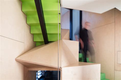 A Jaw Dropping Triangular Shaped House In Melbourne