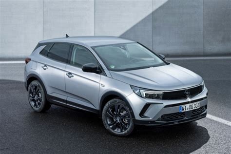 48v技術導入，可省約15~18油耗，opel原廠推出grandland Hybrid與corsa Hybrid U Car新聞