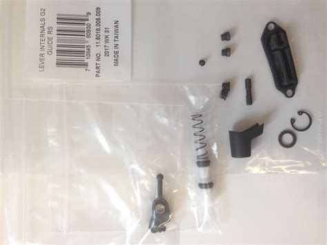 DISC BRAKE LEVER INTERNALS SERVICE KIT VERSION 2 GUIDE RS Cyklo Žitný