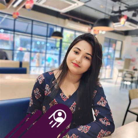 তোমার আমার মাঝে এখন এক আকাশ দূরত্ব তুমি আছো এক প্রান্তে আমি অন্য প্রান্তে থমকে। একই আকাশের