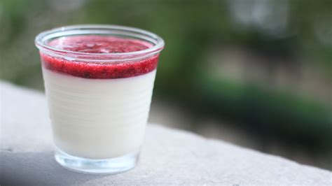 Panna Cotta Et Son Coulis De Fruits Rouges Cuisine AZ