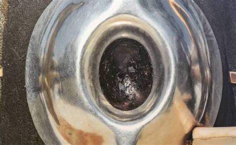 Hajar al-Aswad (The Black Stone) - IslamicLandmarks.com