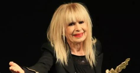 Бившият на Лили Иванова разкри на колко години става днес примата на българската поп музика