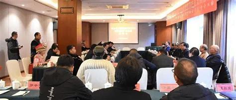 大方县少数民族传统文化助推旅游产业发展座谈会召开杨滨大方县助推