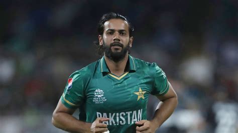 Pakistan All Rounder Imad Wasim Quits International Cricket Cricket