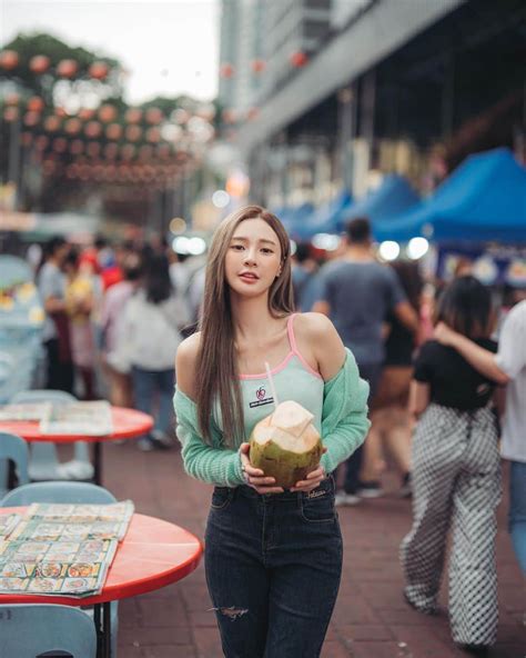 Yumi Wongさんのインスタグラム写真 Yumi Wonginstagram「selamat Hari Raya💚🇲🇾 放假當然要