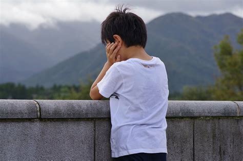 「小4の壁」ってどんな壁？ 乗り越えるための子どもとの向き合い方 Limo くらしとお金の経済メディア