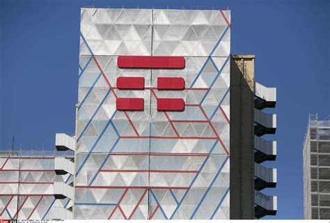 Kkr Une Offre Sur Le Réseau Fixe De Telecom Italia Avant La Fin Du