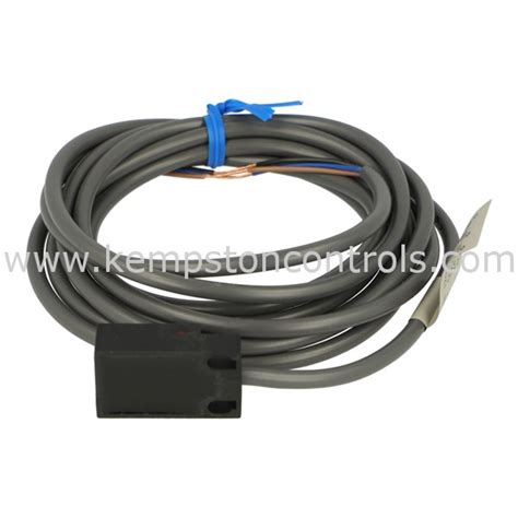 Omron TL W5MB1 2M OMRON PROXIMITY SENSOR 5MM RANGE INDUCTIVE NON