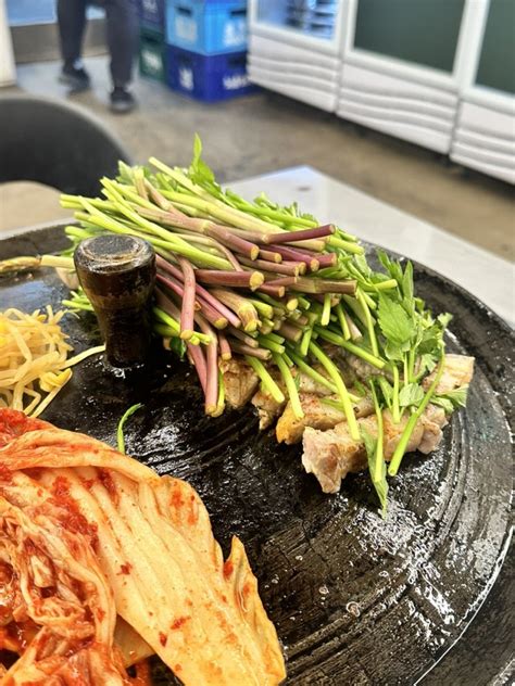 [맛집 익산] 목구멍 우연히 찾은 모현동 돼지고기 존맛집 Feat 미나리 삼겹살을 즐길 수 있는 곳 네이버 블로그