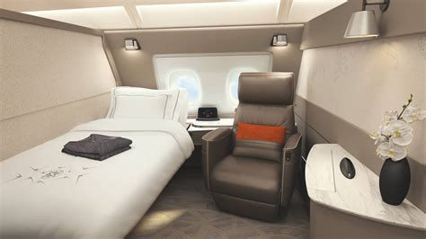 Is It Cheaper To Fly First Class Or Private Leia Aqui Is Flying First