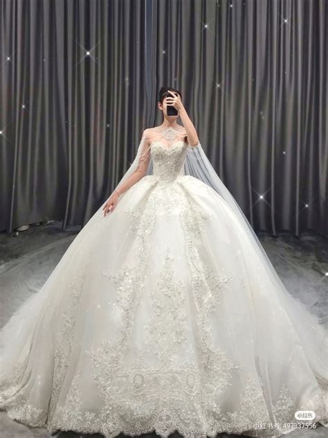 Ghim Của Ynana Trên Dresses And Gowns Cô Dâu Trang Phục Cưới Trang