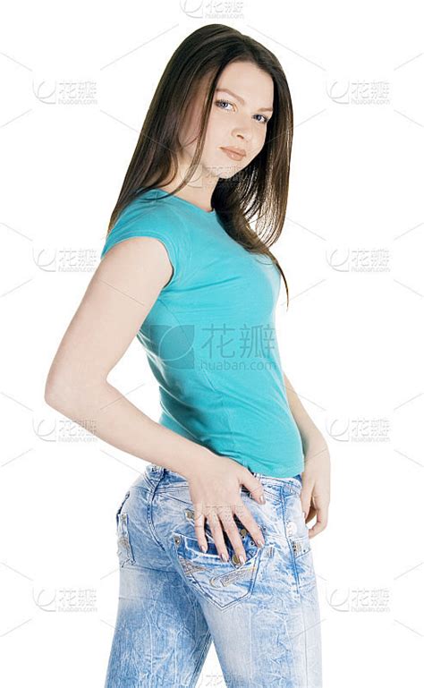 年轻女性的后视图超过白人
