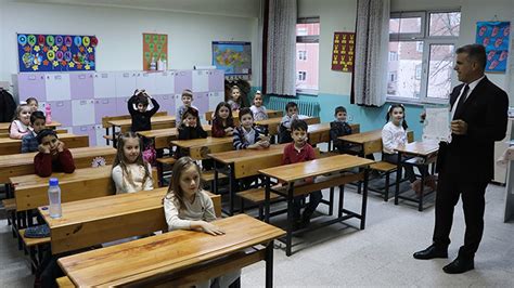 Son Dakika Kars Ta 3 Mart Pazartesi Okullar Tatil Mi