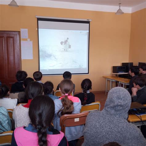 კინო სკოლაში