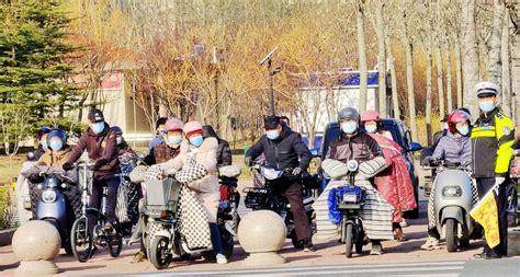 戴头盔和戴口罩一样重要，整治行动持续进行中！澎湃号·政务澎湃新闻 The Paper