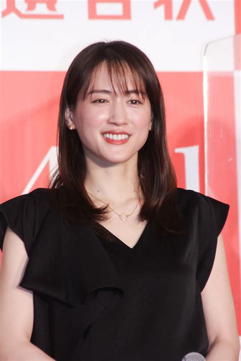 綾瀬はるか、大泉洋、関水渚、浅野和之が集結！「元彼の遺言状」記者会見：フォトギャラリー｜シネマトゥデイ