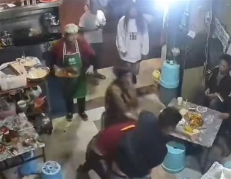 男子骚扰女生被烧烤店老板娘霸气阻拦 酒后滋事受调查中华网