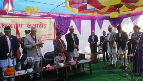 प्रदेश १ मा मुख्यमन्त्री कार्की र ३ मन्त्रीले लिए शपथ Nepal Views