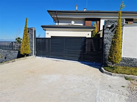 Метална врата за двор Белащица — Ogradnipana Bg