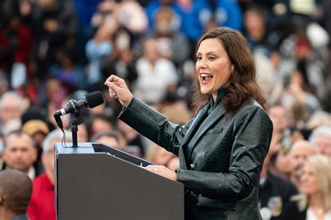 Michigan Gov Gretchen Whitmer Survives Late Surge By Gop Rival Dixon