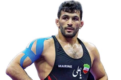 حسن یزدانی داماد شد همسر حسن یزدانی کیست؟ بیوگرافی و عکس روزنامه