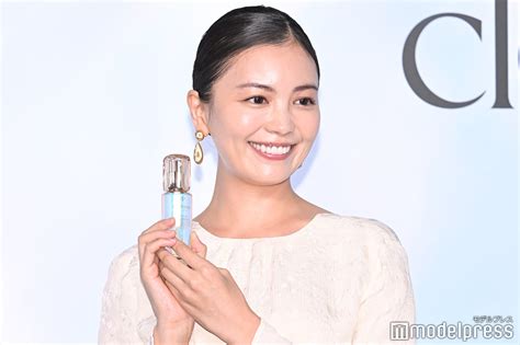 画像67152 山本美月、胸元ざっくり大胆ドレス姿で魅了 美の秘訣語る モデルプレス