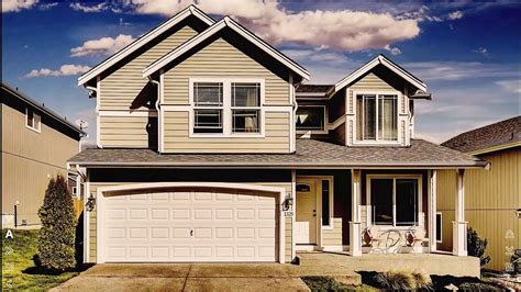 Pas Dendroit Comme à La Maison N° 3 Tessa A Montré Une Tenue Sexy à Mark Het Eve Et Mark