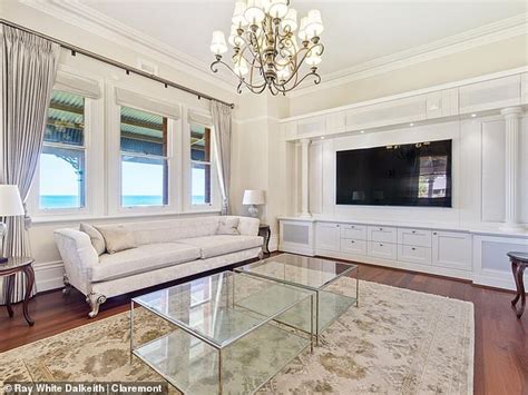 Mining Magnate Andrew Twiggy Forrest Buys Le Fanu Mansion At Cottesloe