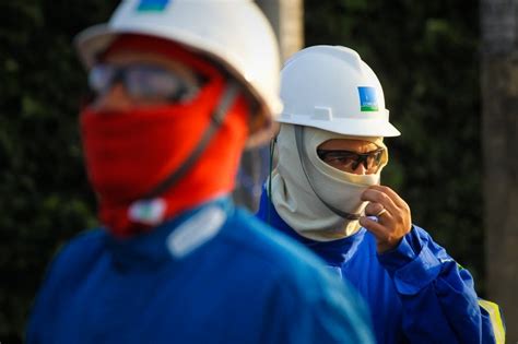 Mulher Passa Mal Após Vazamento De Gás Na Marginal Tietê 23042014