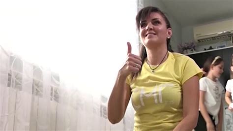 „Историите” За онлайн обучението от кухнята на учителката по физическо Nova