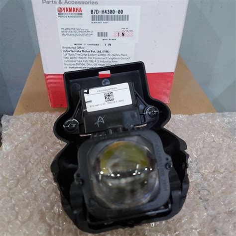 Jual Reflektor Lampu Depan Yamaha Mt15 Mt 15 B7d H4300 00 Shopee Indonesia