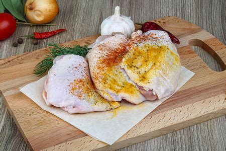 生鸡大腿皮肤农禽肉黑色背高清图片下载 正版图片504213346 摄图网