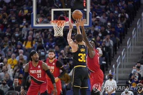커리 Nba 최다 3점 신기록까지 10…골든스테이트 선두로 한국경제