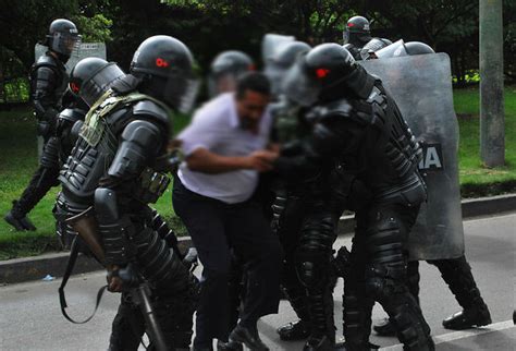 Los Casos De Abuso De Autoridad Más Recordados En Colombia Rcn Radio