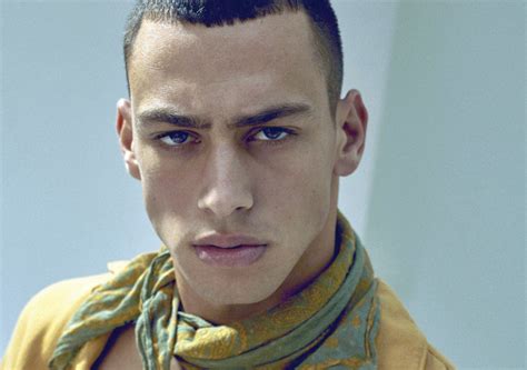 רומי פרנקל שומעת ברק שמיר בזוגיות עם בלונדינית לוהטת Tmi