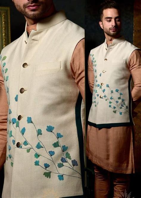 Pin By Neokislay On Neo Groomsmen Ideas Indian Wedding Clothes For Men Designer Clothes For