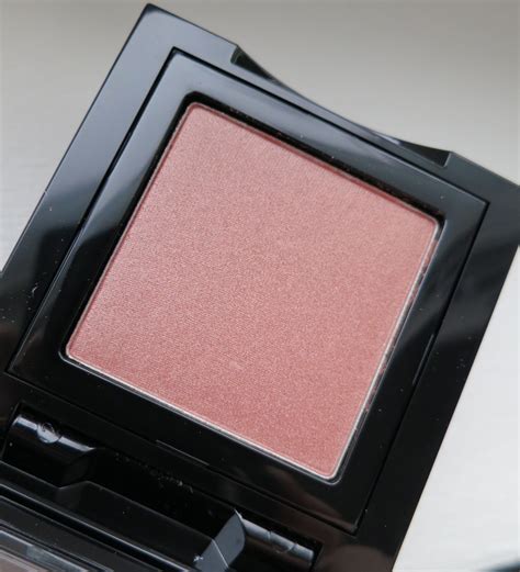 Past Present Future Bobbi Brown Shimmer Wash Eye Shadow Rose Gold