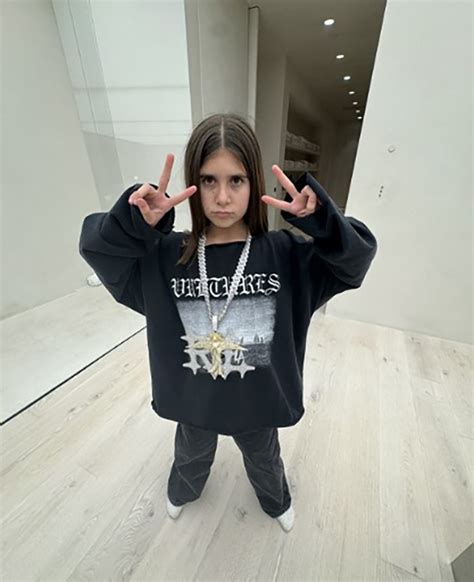 Penelope Disick 11 Rocks Kanye Wests Vultures Shirt As Preteen Makes