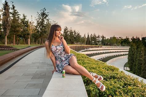 Hd Wallpaper The Sun Trees Pose Park Model Portrait Makeup