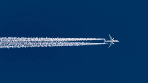 How Airplane Contrails Are Helping Make The Planet Warmer Yale E360
